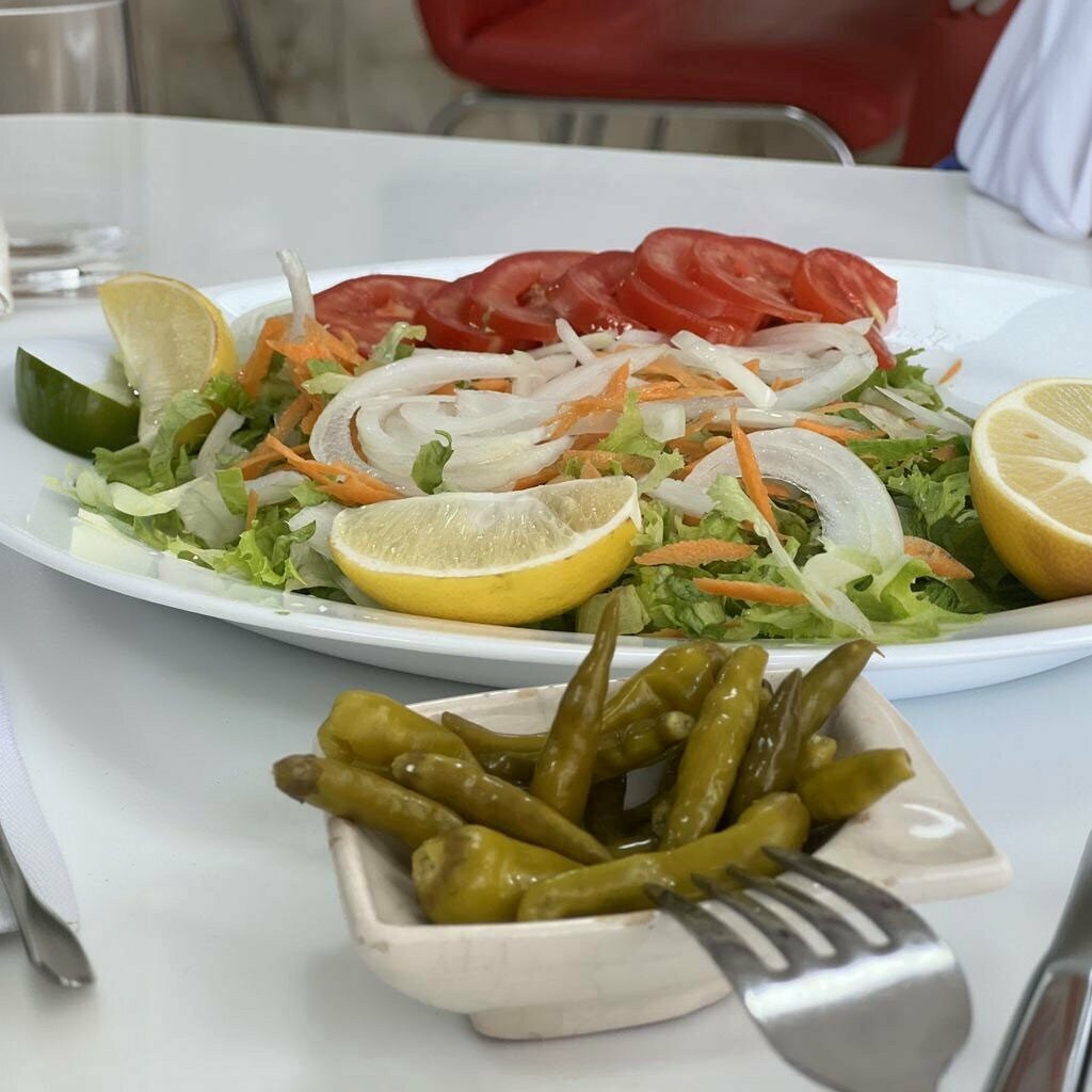 Kafe Ünlü Pide Salonu, Gerze, foto