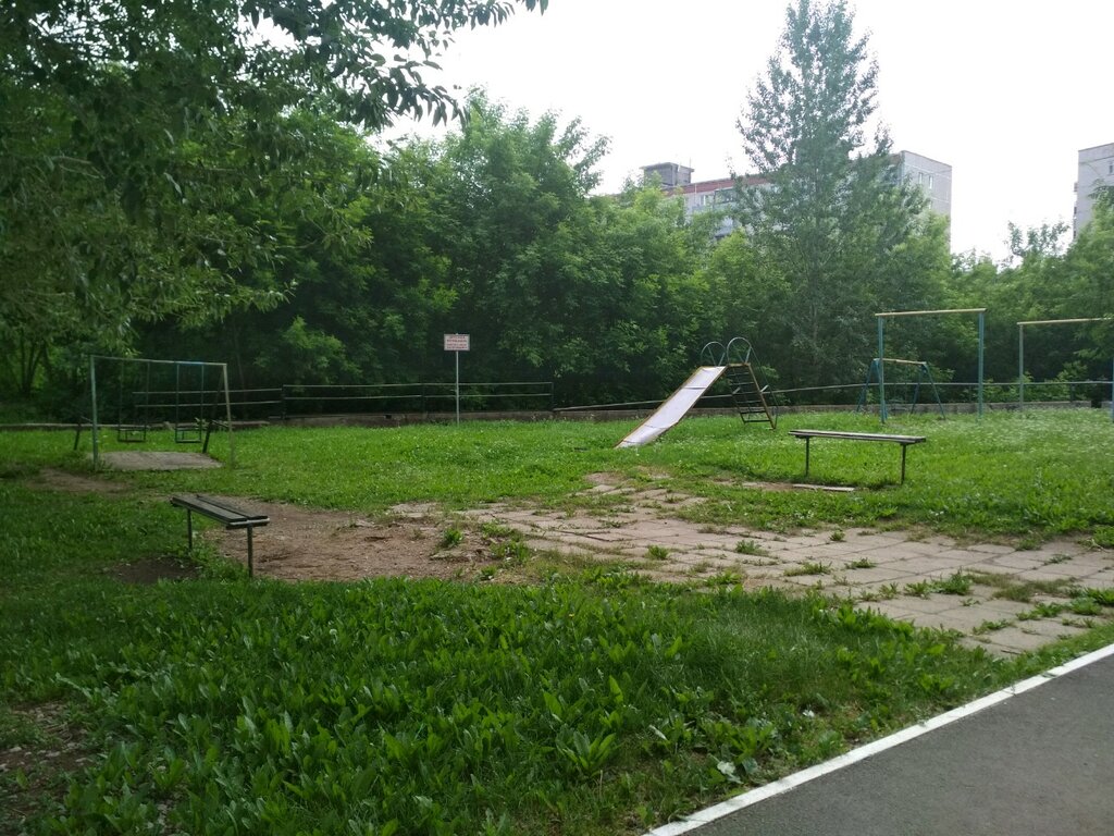 Oyun alanı Детская площадка, Perm, foto