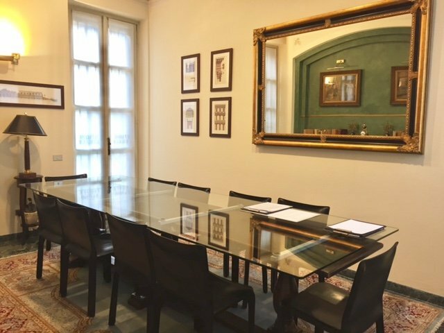 Danışmanlık hizmetleri Studio Legale Avvocato Piero Giuliani, Lombardiya, foto