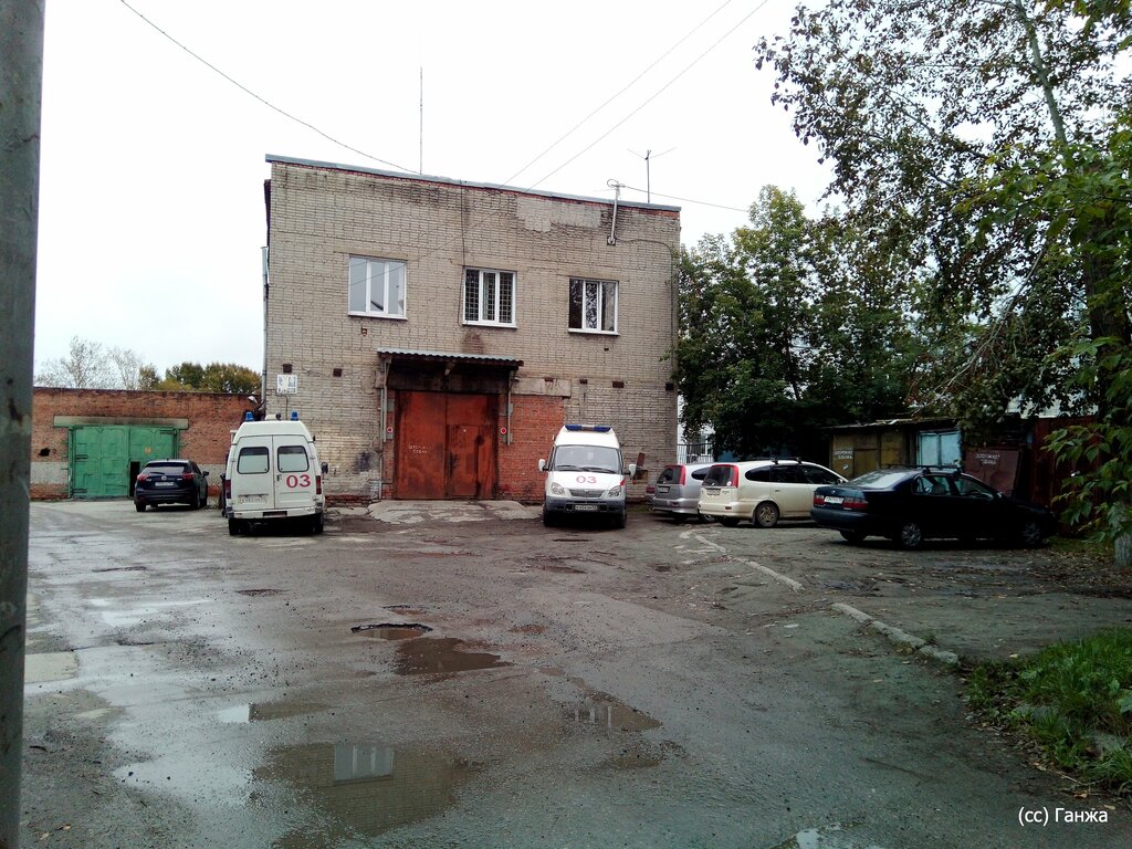 Acil yardım hizmeti Станция скорой медицинской помощи подстанция Первомайского района, Novosibirsk, foto