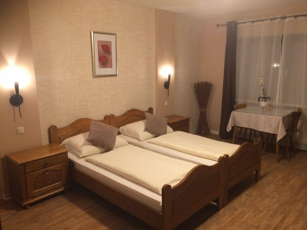 Otel Hotel zum Schnackel, Hesse, foto