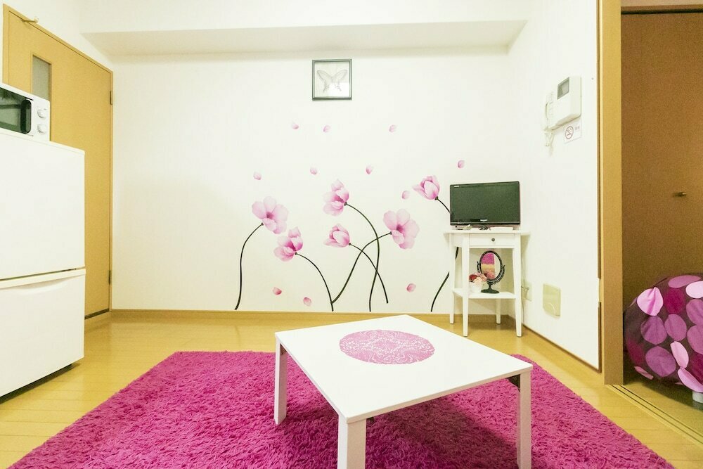 Otel 10 Mins Walk To Dotonbori And Shinsaibashi 6Pax, Osaka, foto