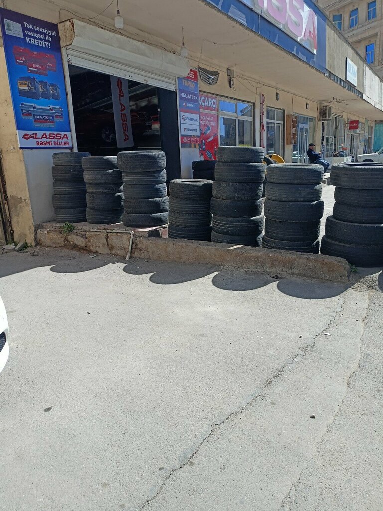 Jant ve lastikçiler Goodride, Bakü, foto