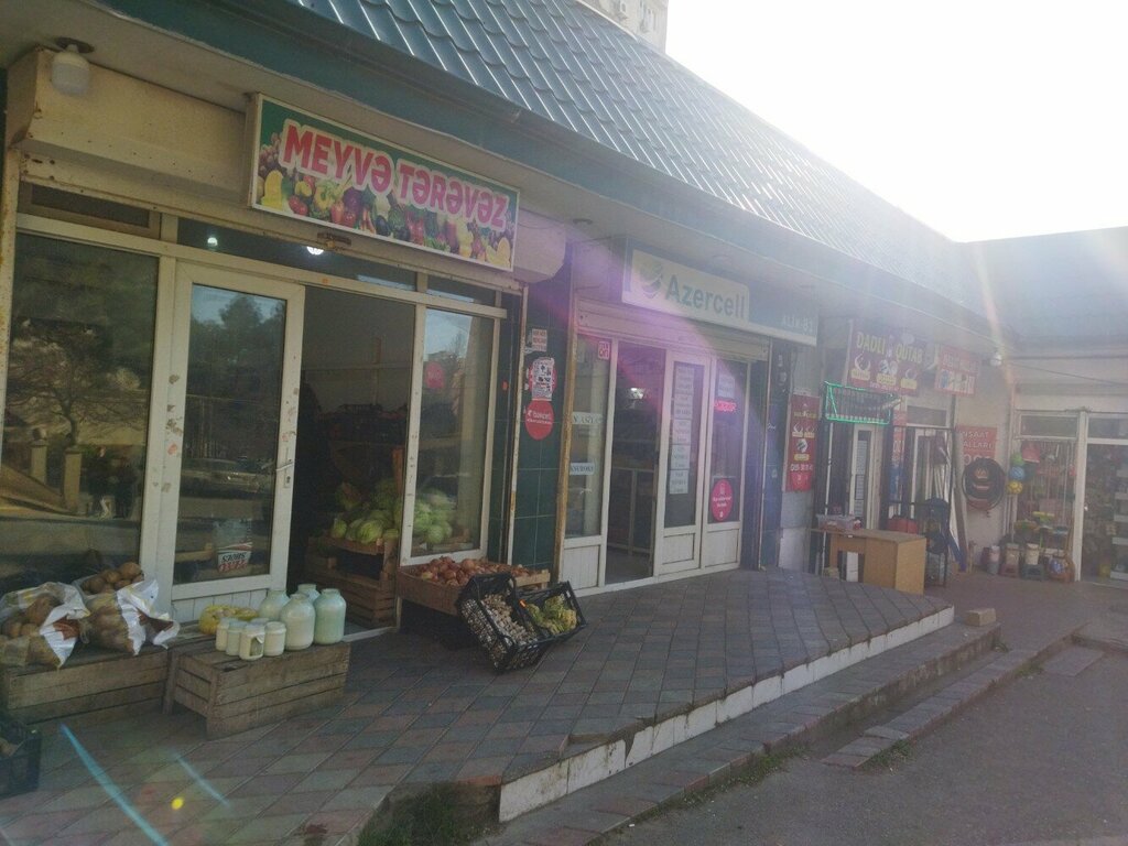 GSM operatörleri Azercell, Bakü, foto