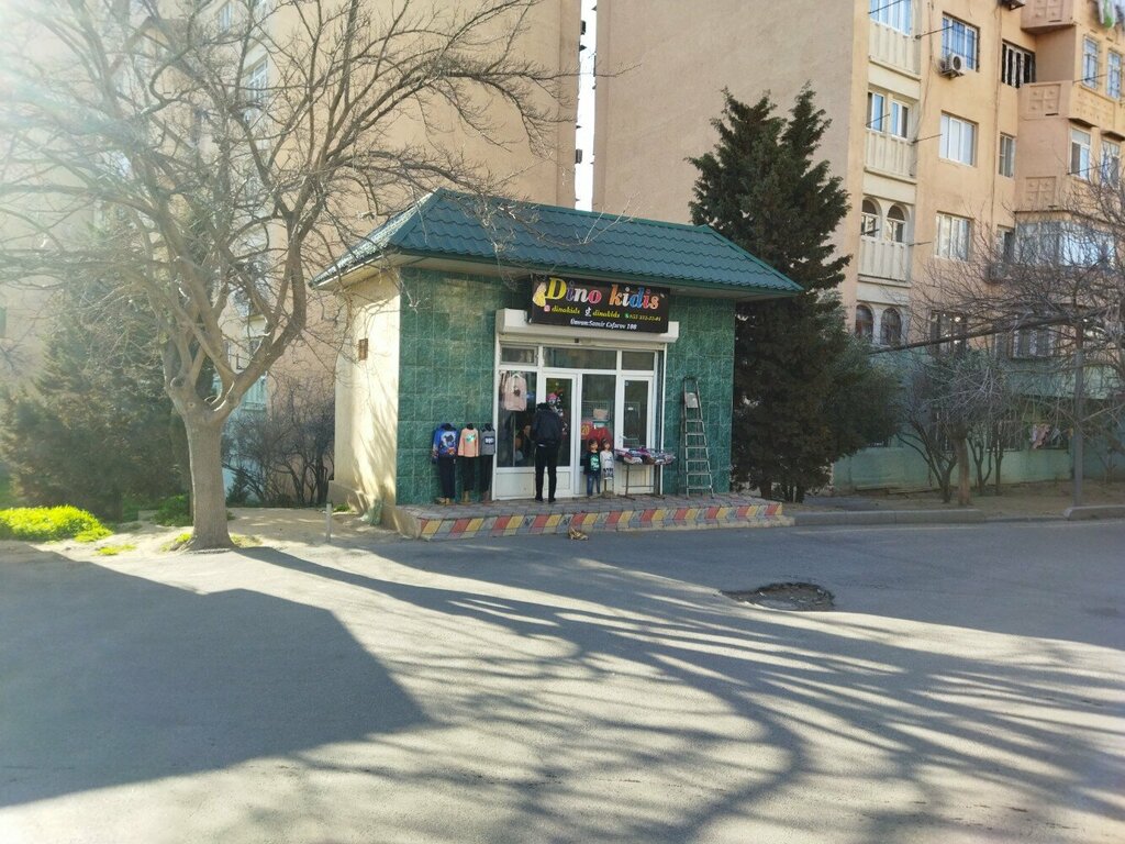 Çocuk giyim mağazaları Dino kids, Bakü, foto