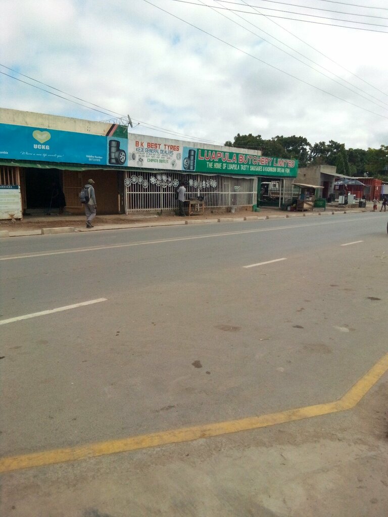 Oto lastik tamiri Bk best tyres, Lusaka, foto