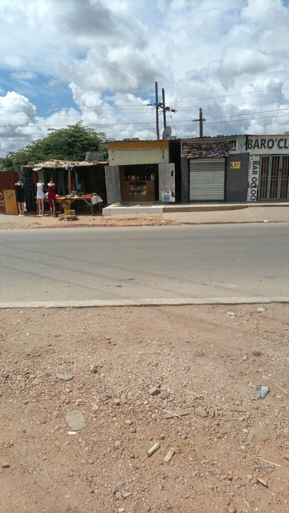 Otomobil yedek parçaları Ntobe Auto Spares, Lusaka, foto