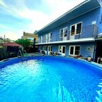 Rajskij Ugolok (Obyezdnaya ulitsa No:11, selo Vityazevo), otel  Krasnodarski krayından