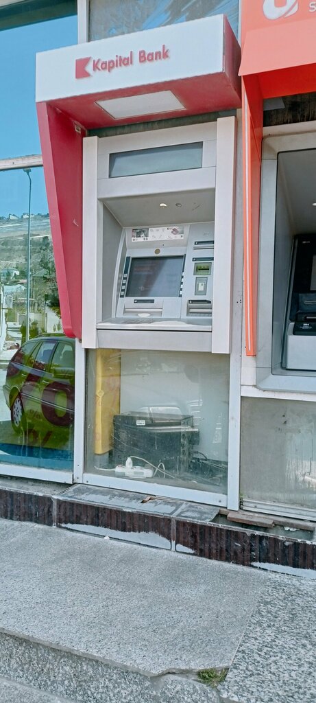 ATM'ler Kapital Bank, Bakü, foto