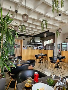 La Madrina (Grand Casablanca-Settat, Nouaceur, Secteur 4), restoran  Dünya'dan