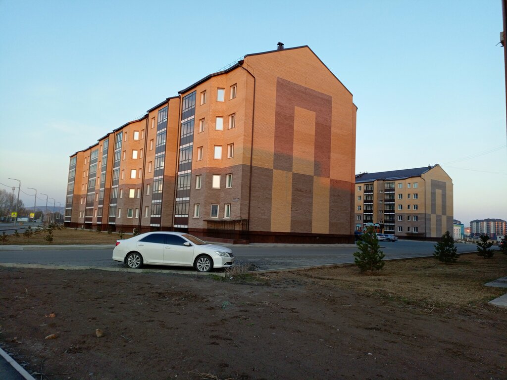 Konut blokları По ул. Генерала Тихонова, 4, Abakan, foto