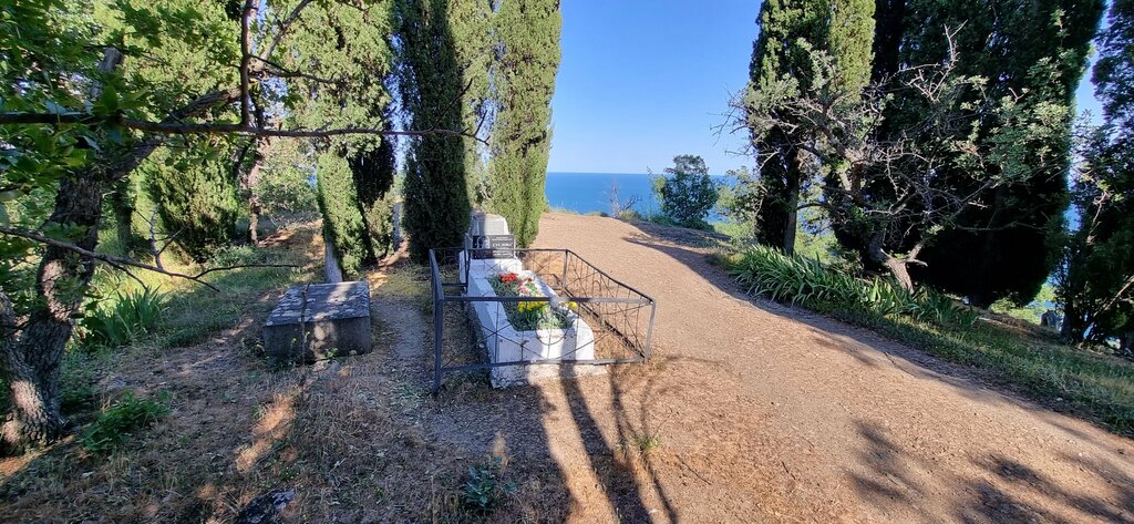 Ünlü kişilerin mezarları Первая женщина врач Надежда Прокофьевна Суслова, Kırım Cumhuriyeti, foto