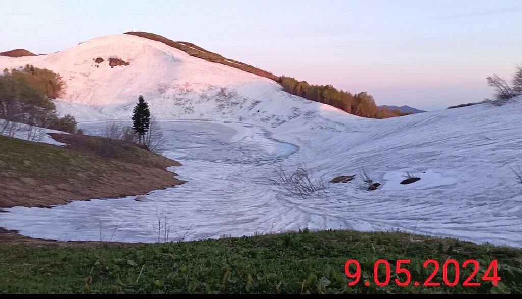 Dağ zirvesi Гора Хуко 1901 метр, Adıge Cumhuriyeti, foto