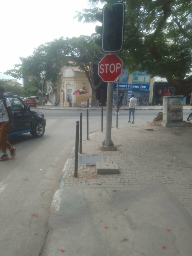 Cep telefonu ve aksesuarları satış mağazaları Tec, Loanda, foto