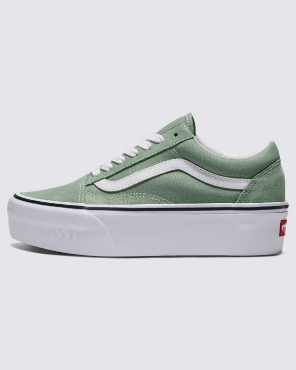 Ayakkabı mağazaları Vans, Cidde, foto