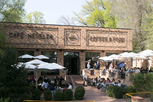 Nedelka (Abay Avenue No:19, Almaty), kafe  Almatı'dan