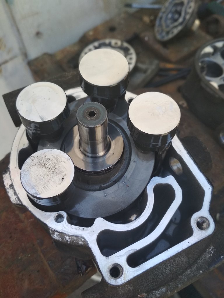 Otomobil kliması firmaları R134a. Moskova Saati, Moskova, foto