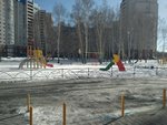Playground (Omsk, Kirovskiy District), oyun alanı  Omsk'tan