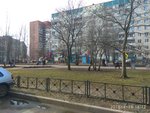 Детская площадка (улица Коммуны No:42, корп. 1), oyun alanı  Saint‑Petersburg'dan