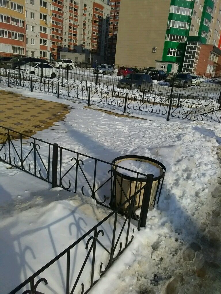 Otoparklar Parking lot, Voronej, foto