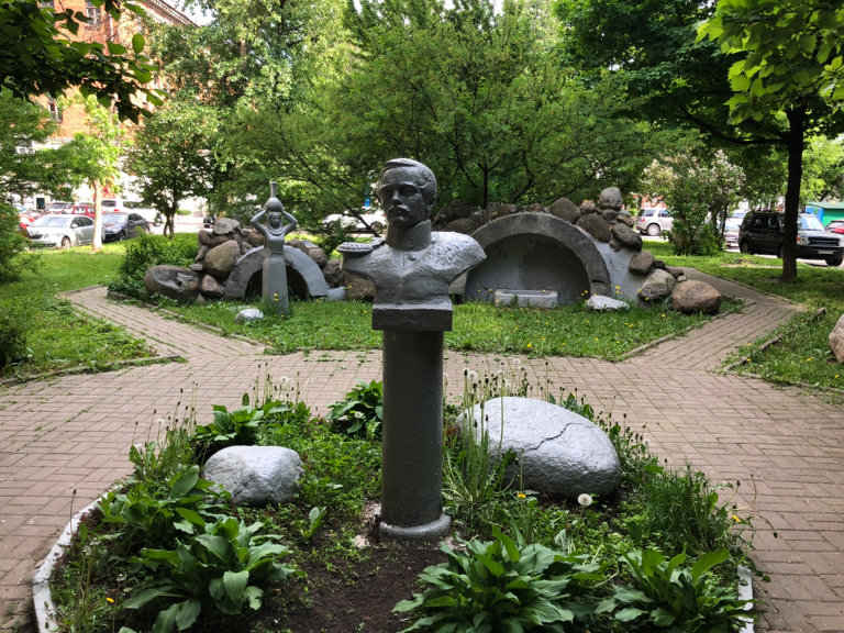 Anıt, heykel Бюст М.Ю. Лермонтова, Moskova, foto