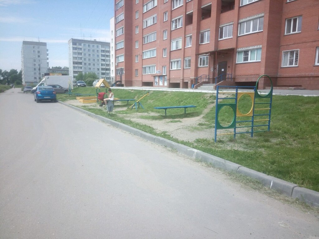 Oyun alanı Playground, Novosibirsk, foto
