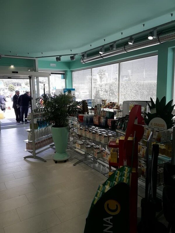 Alternatif tıp merkezleri Farmacia Comunale Pietrasanta, Toskana, foto