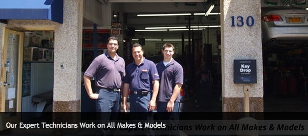 Otomobil servisi Sal's Auto Service Inc, New York Eyaleti, foto