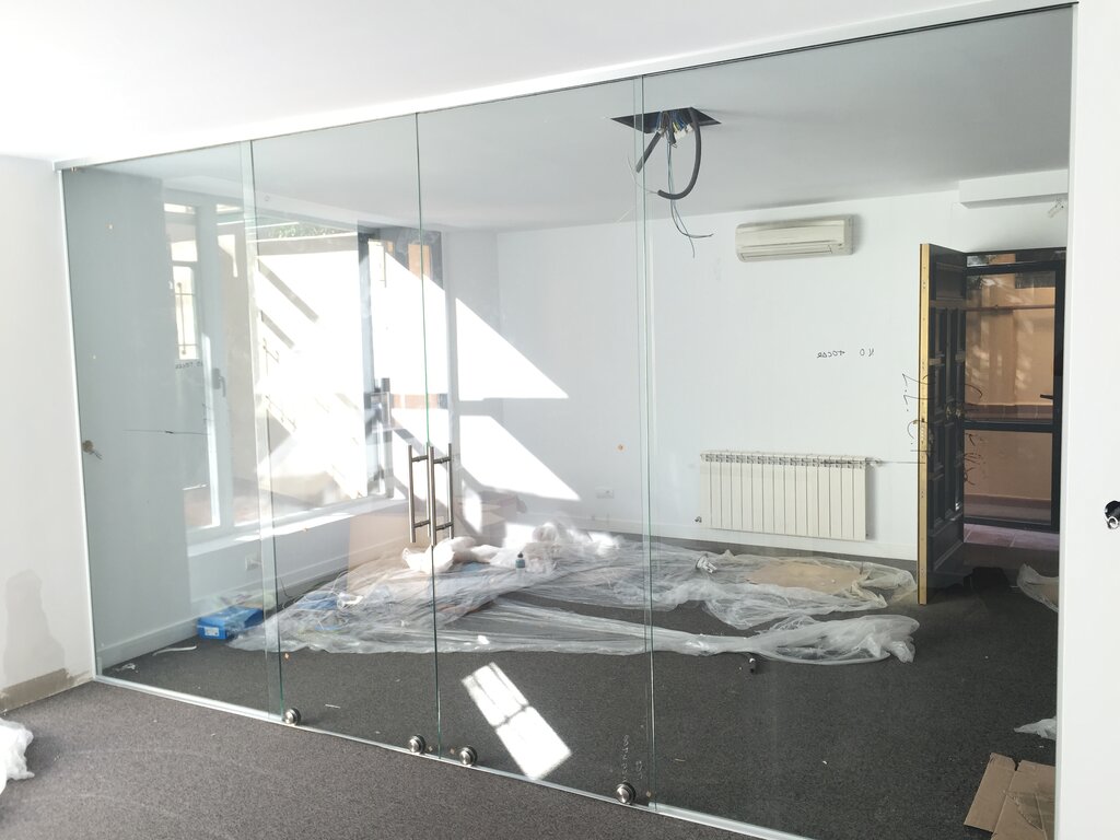 Pencere üretim, satış ve montaj firmaları Cristalería La Laguna, Madrid, foto