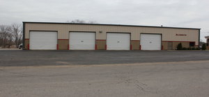 Alignrite, Inc (United States, Jeffersonville, 1601 Truckers Boulevard), otomobil servisi  Clarksville'den