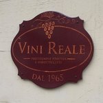 Vini Reale Enoteca (Sicily, Messina, Via Vittoria, 60), alkollü içecekler  Sicilya'dan