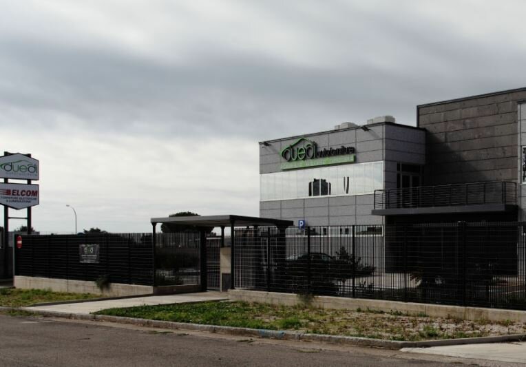 Sanayi ekipmanları firmaları Duedì Autoforniture, Sardunya, foto
