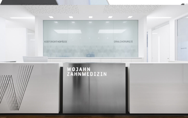 Özel ağız ve diş sağlığı klinikleri ve muayenehaneleri Wojahn Zahnmedizin, Furth, foto