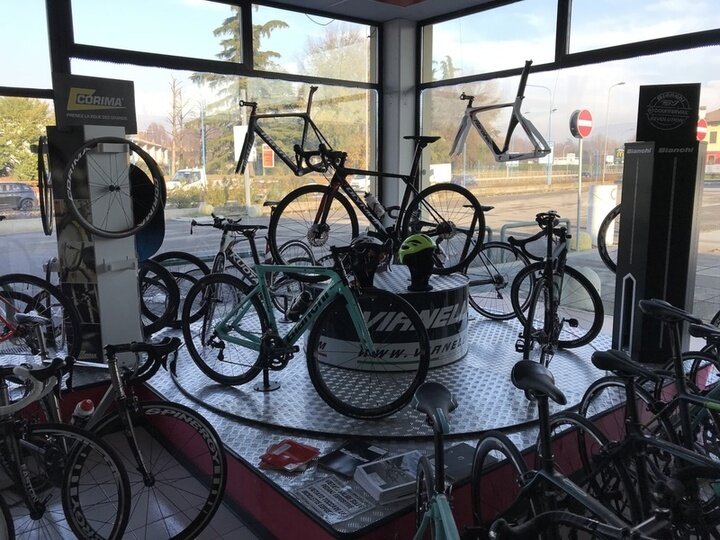 Bisiklet mağazaları Vianelli Bikes Srl, Brescia, foto