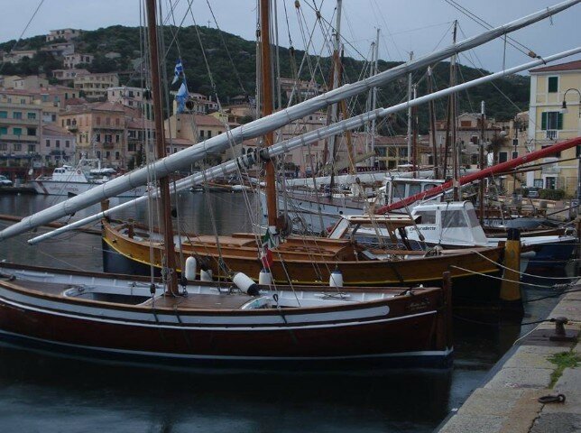 Ortaokul Le Bateau Blanc, Ligurya, foto