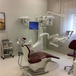Studio Dentistico Losito (Apulia, Bari, Modugno), özel ağız ve diş sağlığı klinikleri ve muayenehaneleri  Puglia'dan