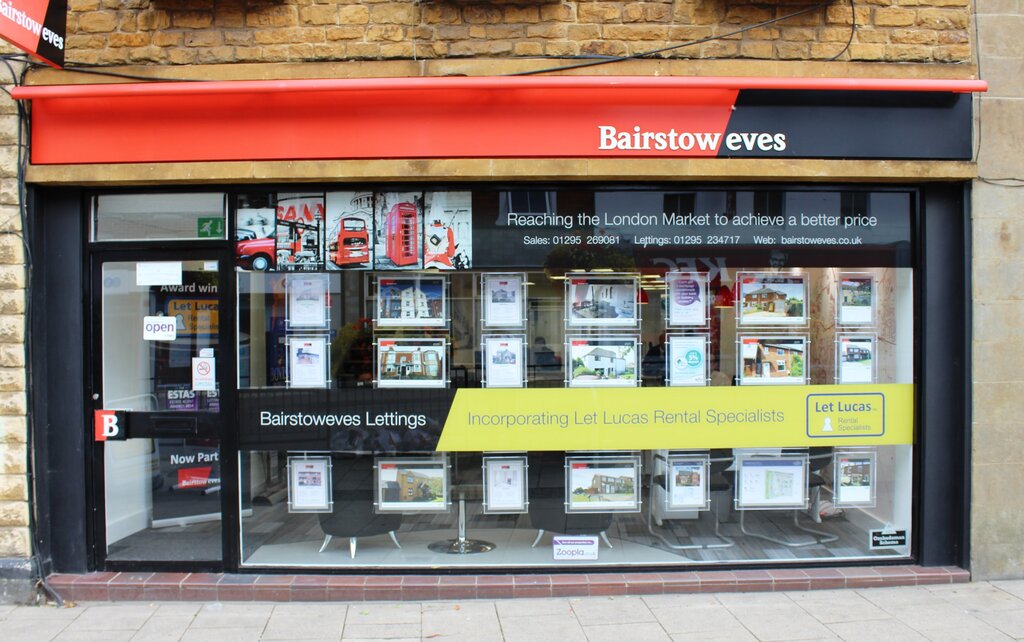 Arazi dizisi Bairstow Eves Sales and Letting Agents Banbury, Banbury, foto