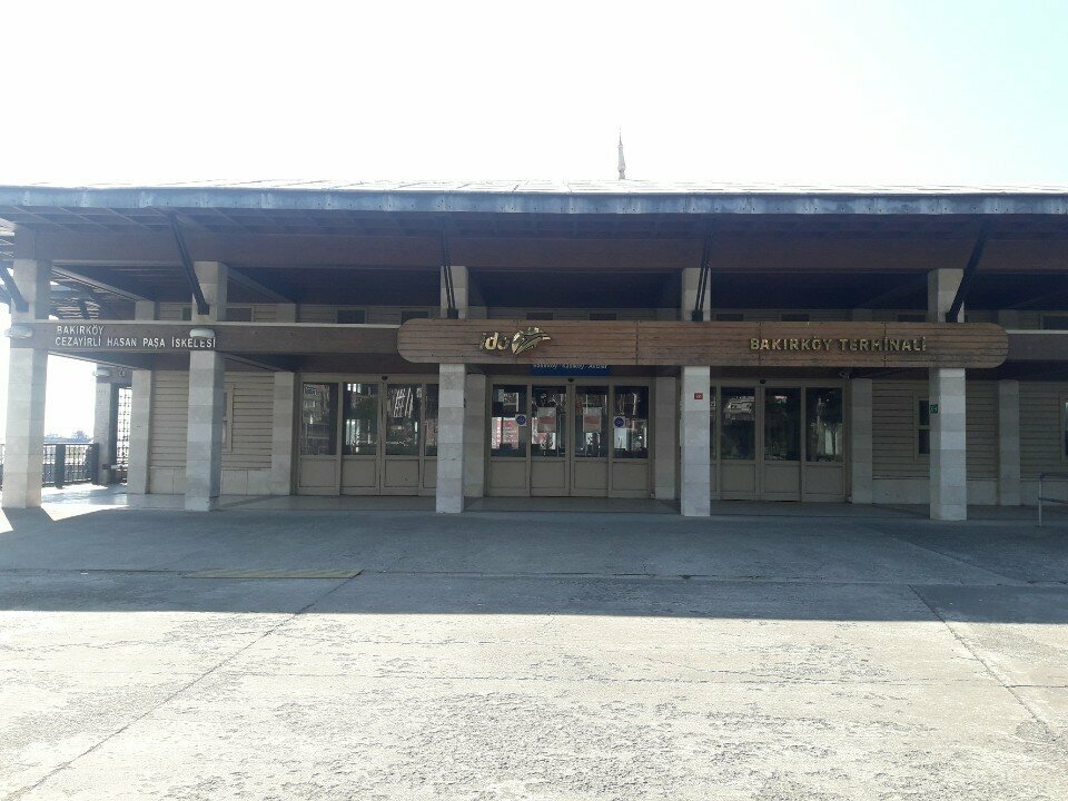 Deniz ve nehir iskeleleri İdo Bakırköy Deniz Otobüsü Terminali, İstanbul, foto