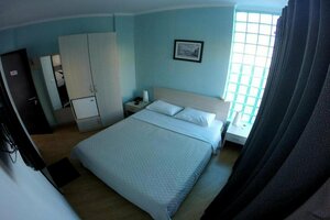 Titania Hotel (Vlorë County, Sarandë), otel