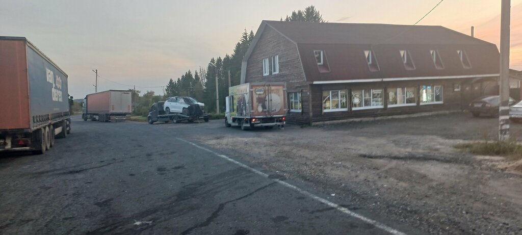 Yol kenarı dinlenme alanı Площадка для большегрузного транспорта, Yaroslavskaya oblastı, foto