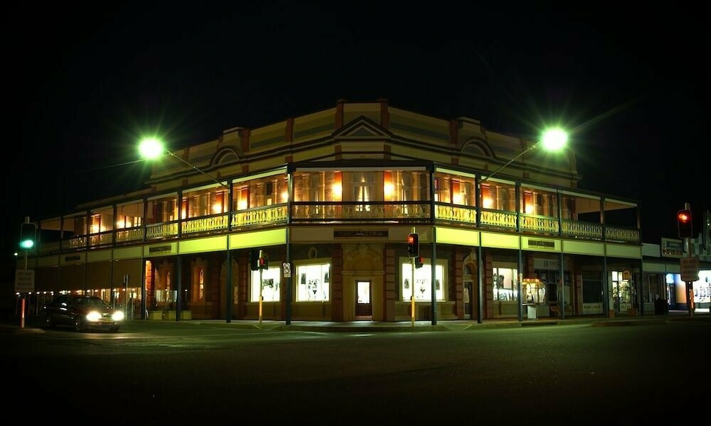 Otel The Astra Hotel, Broken Hill, foto