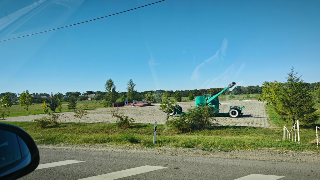 Anıt, heykel Прорыв Голубой линии, Krasnodarski krayı, foto