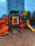 Playground (Sirenevy Boulevard No:72к1, Moscow), oyun alanı  Moskova'dan