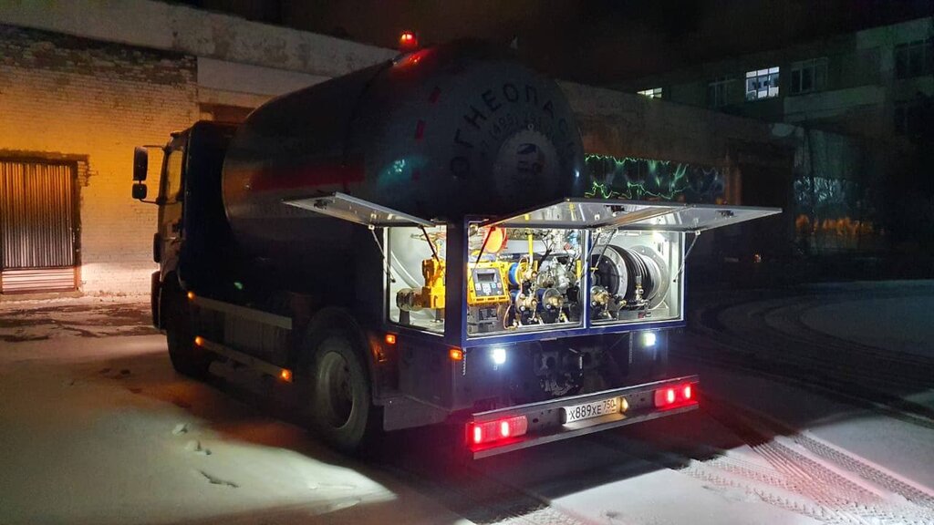 Hava gazı tüpü ve gazometre dolumu Eurogas, Moskova ve Moskovskaya oblastı, foto