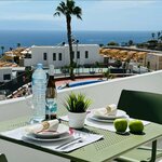 PaulMarie Apartment in Colina Blanca (Canarias, Santa Cruz de Tenerife, Adeje, San Eugenio Alto), apartman kompleksi  Kanarya Adaları'ndan