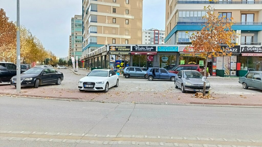 Kuaförler İbrahim Tanoğlu Erkek Kuaförü, Konya, foto