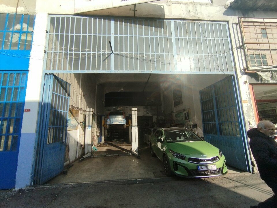 Otomobil servisi Orhan Ateş, İstanbul, foto