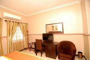 Trafford Hotel (Abuja, Second Avenue), otel  Abuja'dan