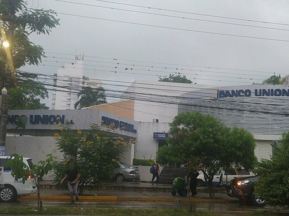 ATM'ler Banco Union S, Santa‑Krus, foto