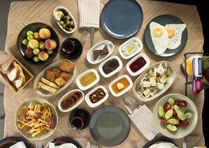 Ora Roof (Kocaeli, Gölcük, Sahil Cad., 88), restoran  Gölcük'ten